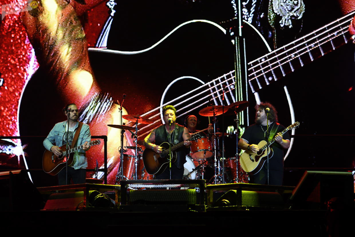 Eric Lapointe DÉLIVRANCE Tournée spectacles Québec Montréal 2018 | Sors ...