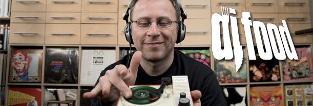 Critique: DJ Food à la Société des Arts Technologiques | Sors-tu.ca